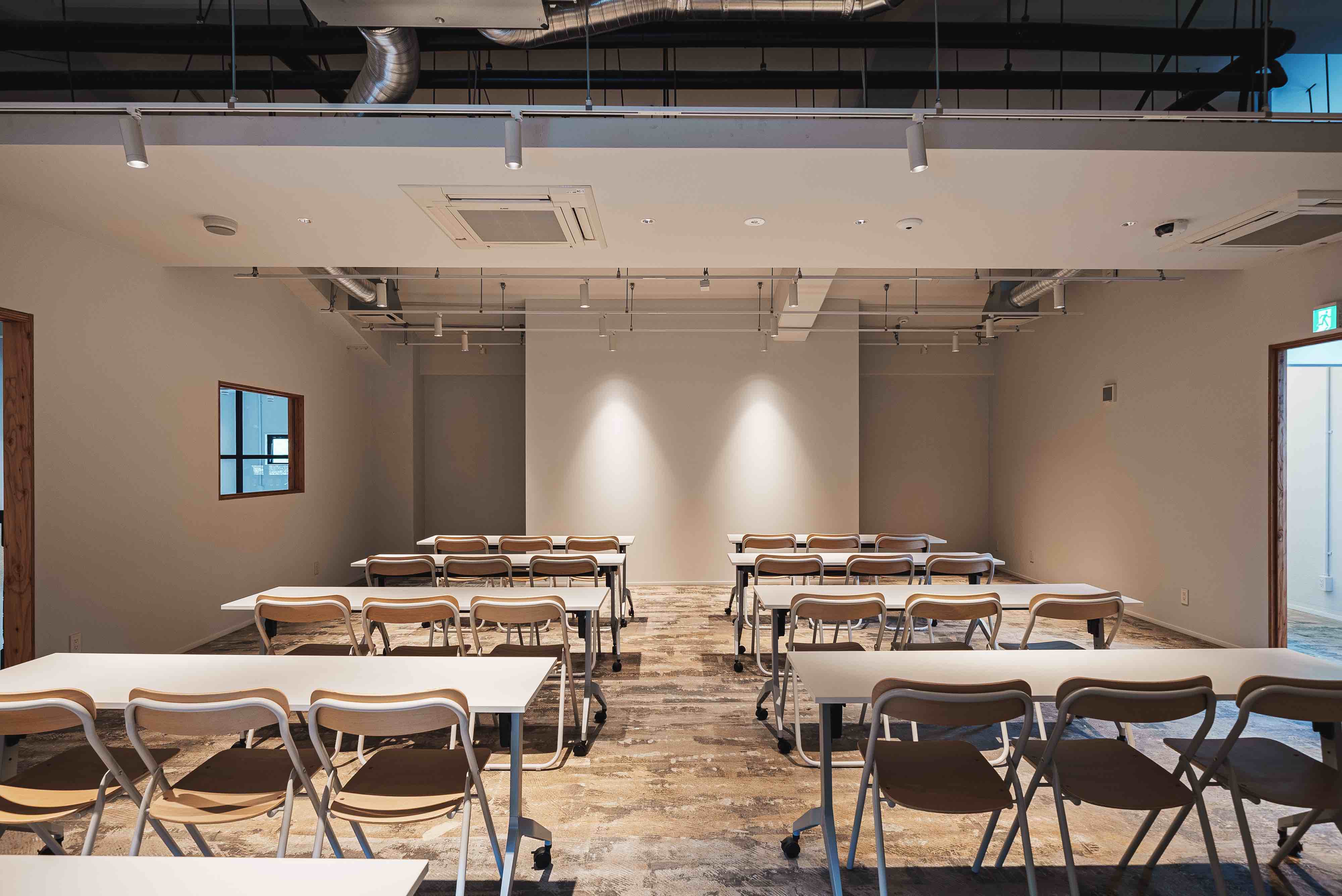 ヨガ×トレッキング〜箱根で味わう、非日常なひととき | Wellness TRIP